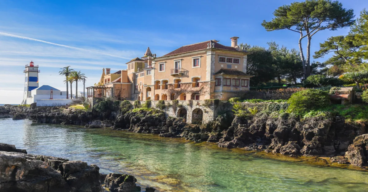 Coastal Towns In Portugal - Exploring The Stunning Seaside Gems