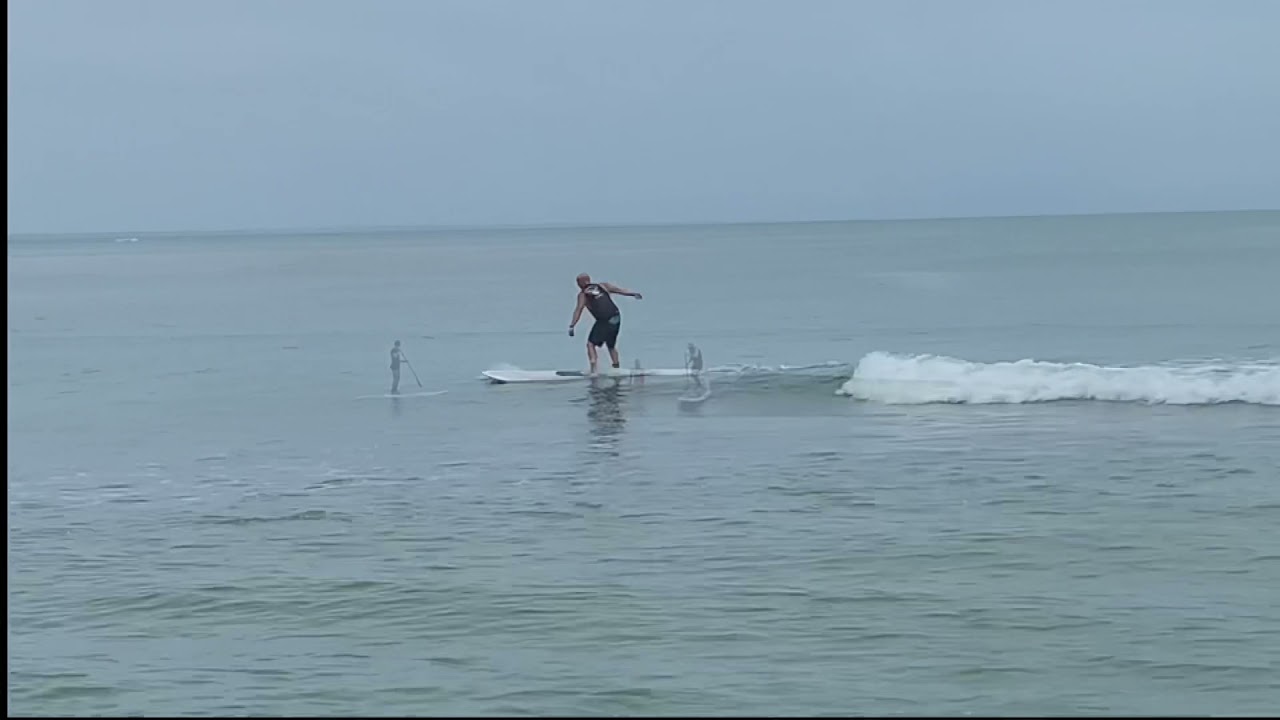 Surfing Spots In Australia - A Surfer's Paradise