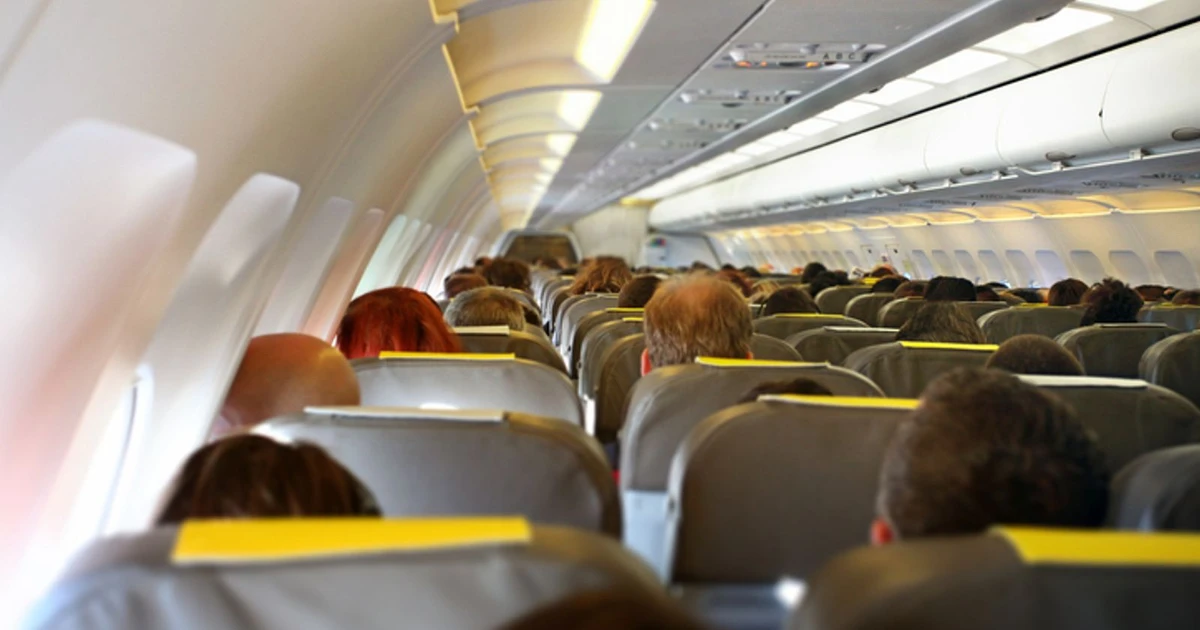 Expert Explains Why You Can't Get Off The Plane If Your Flight Is ...