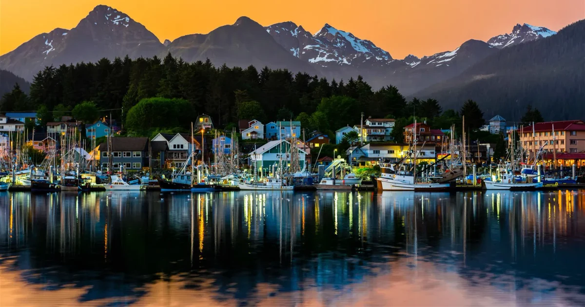 Alaska Pictures USA - Top 30 Breathtaking Images & Photography